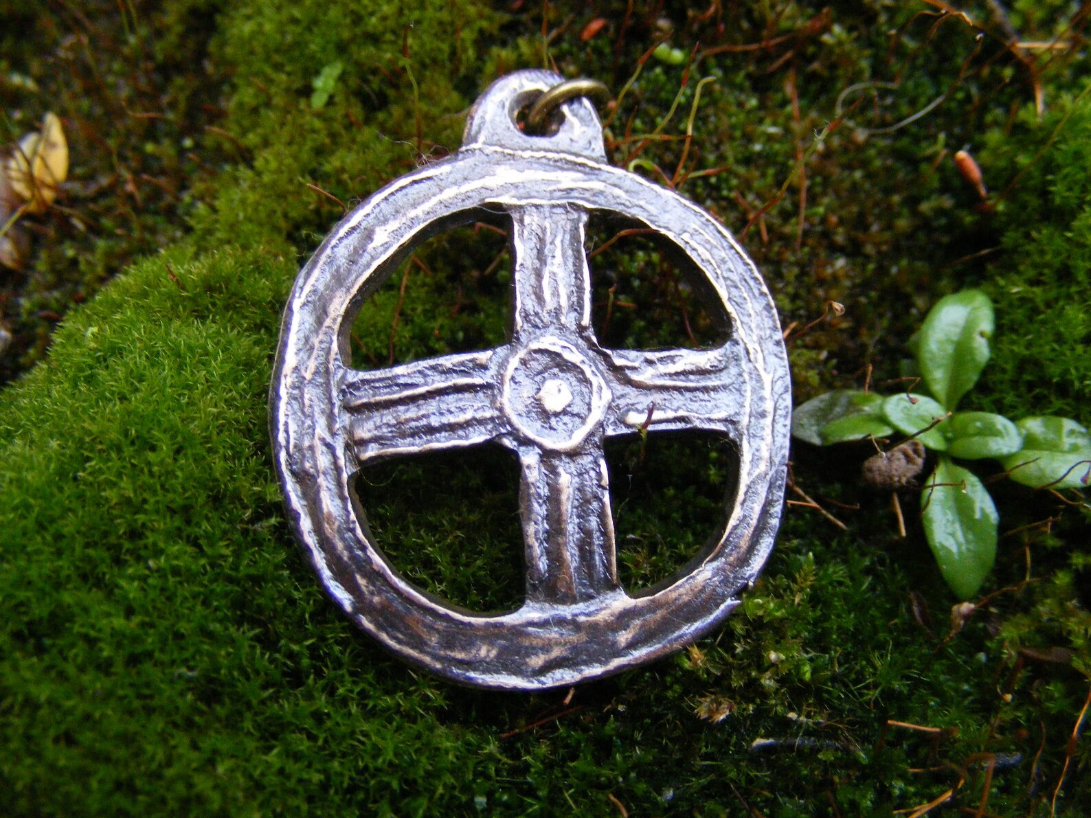 Celtic Sun Cross Wheel of the Year Bronze Pendant - Etsy