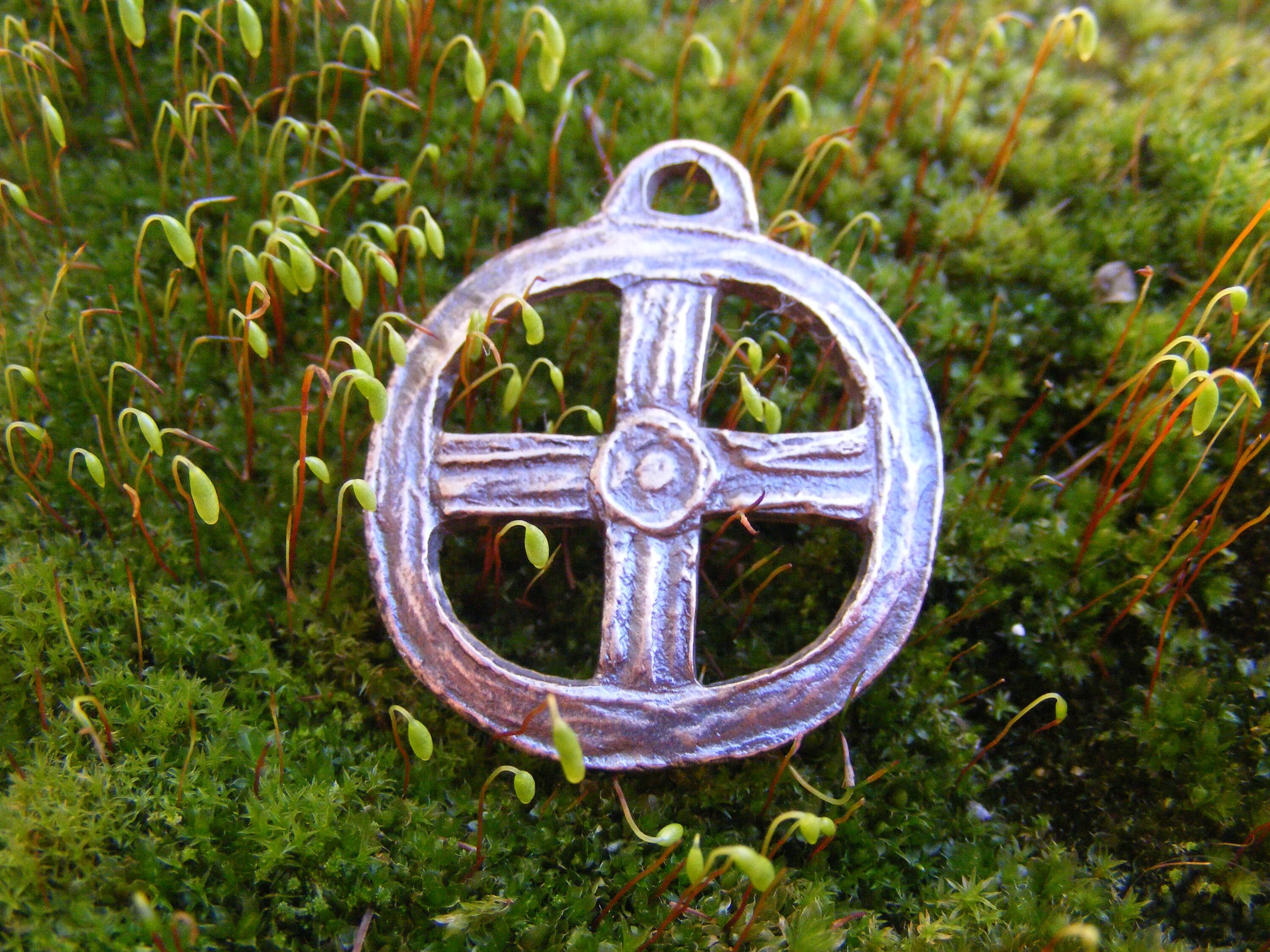 Celtic Sun Cross Wheel of the Year Bronze Pendant | Etsy