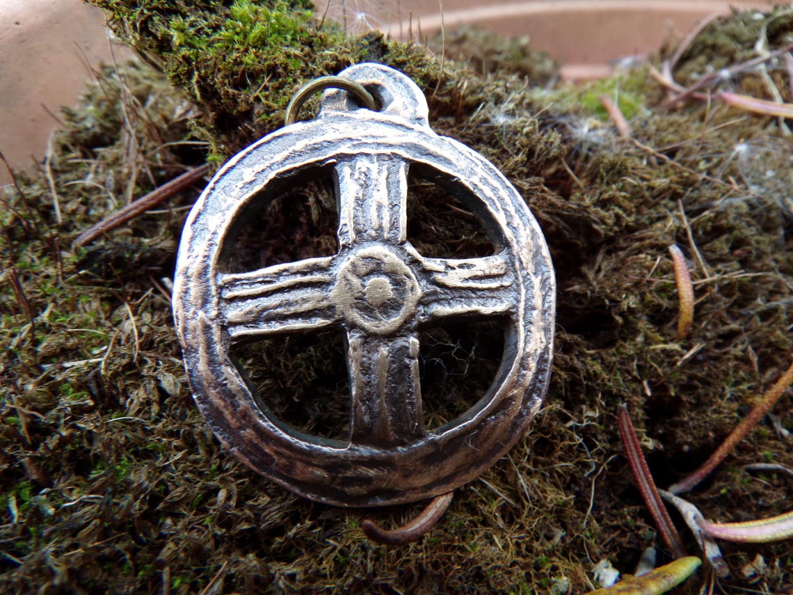 Celtic Sun Cross Wheel of the Year Bronze Pendant - Etsy