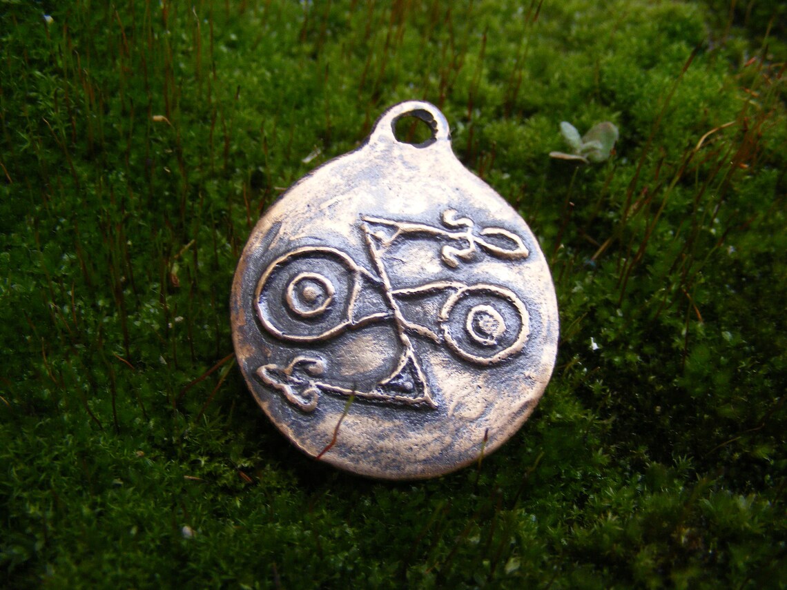 Scottish Pictish Double-disk Z-Rod Bronze Pendant | Etsy