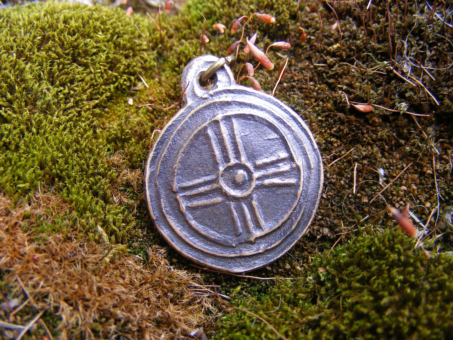 Celtic Sun Cross Wheel of Life Bronze Pendant - Etsy UK
