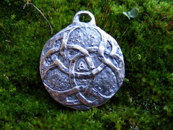 Celtic Irish Shield of Lugh Bronze Pendant | Etsy