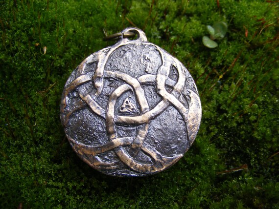 Celtic Irish Shield of Lugh Bronze Pendant | Etsy