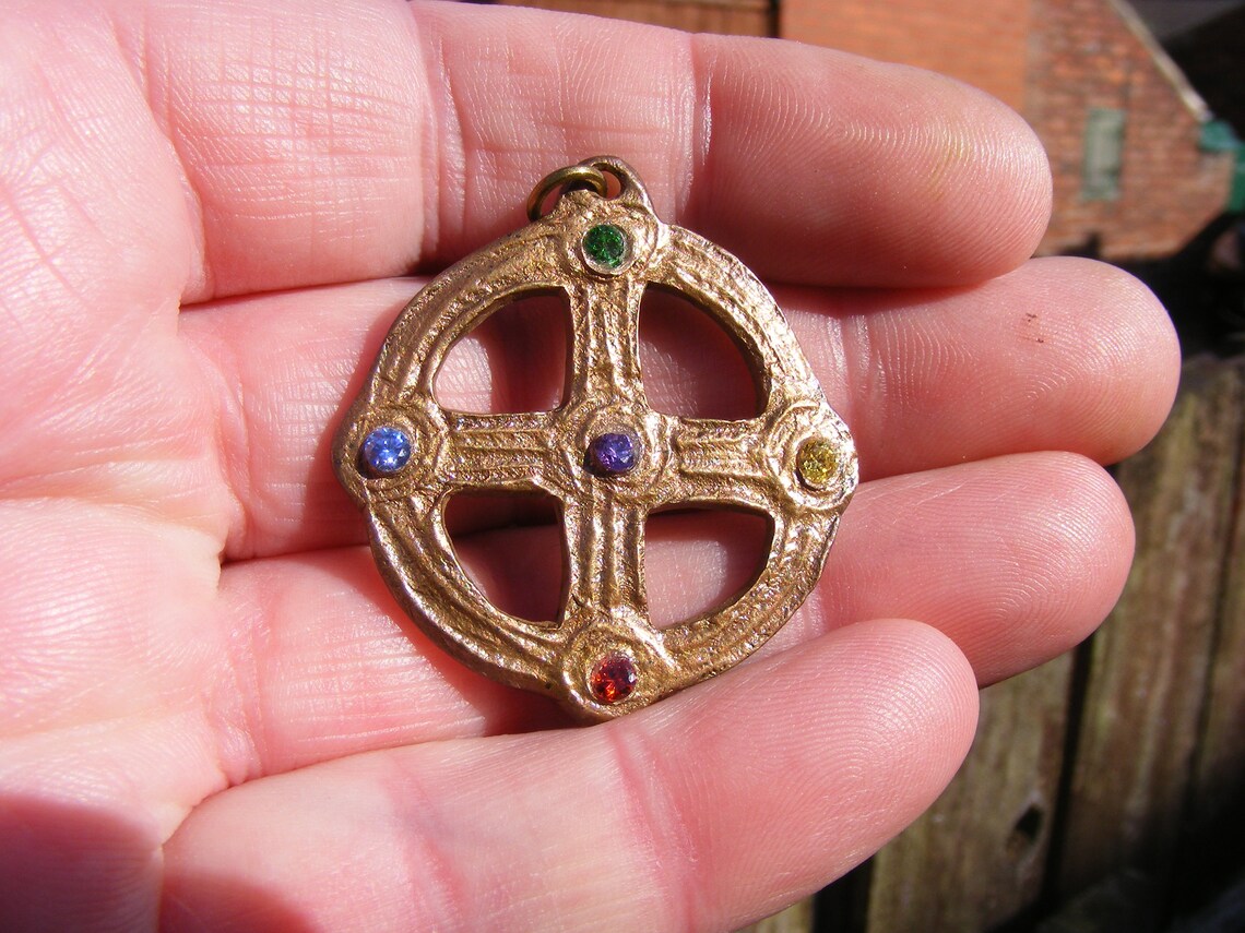Elemental Celtic Sun Cross Wheel of the Year Bronze Pendant - Etsy UK