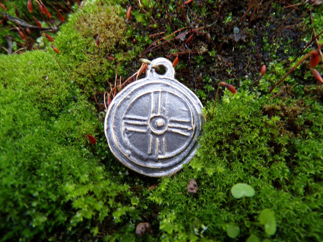 Celtic Sun Cross Wheel of Life Bronze Pendant - Etsy