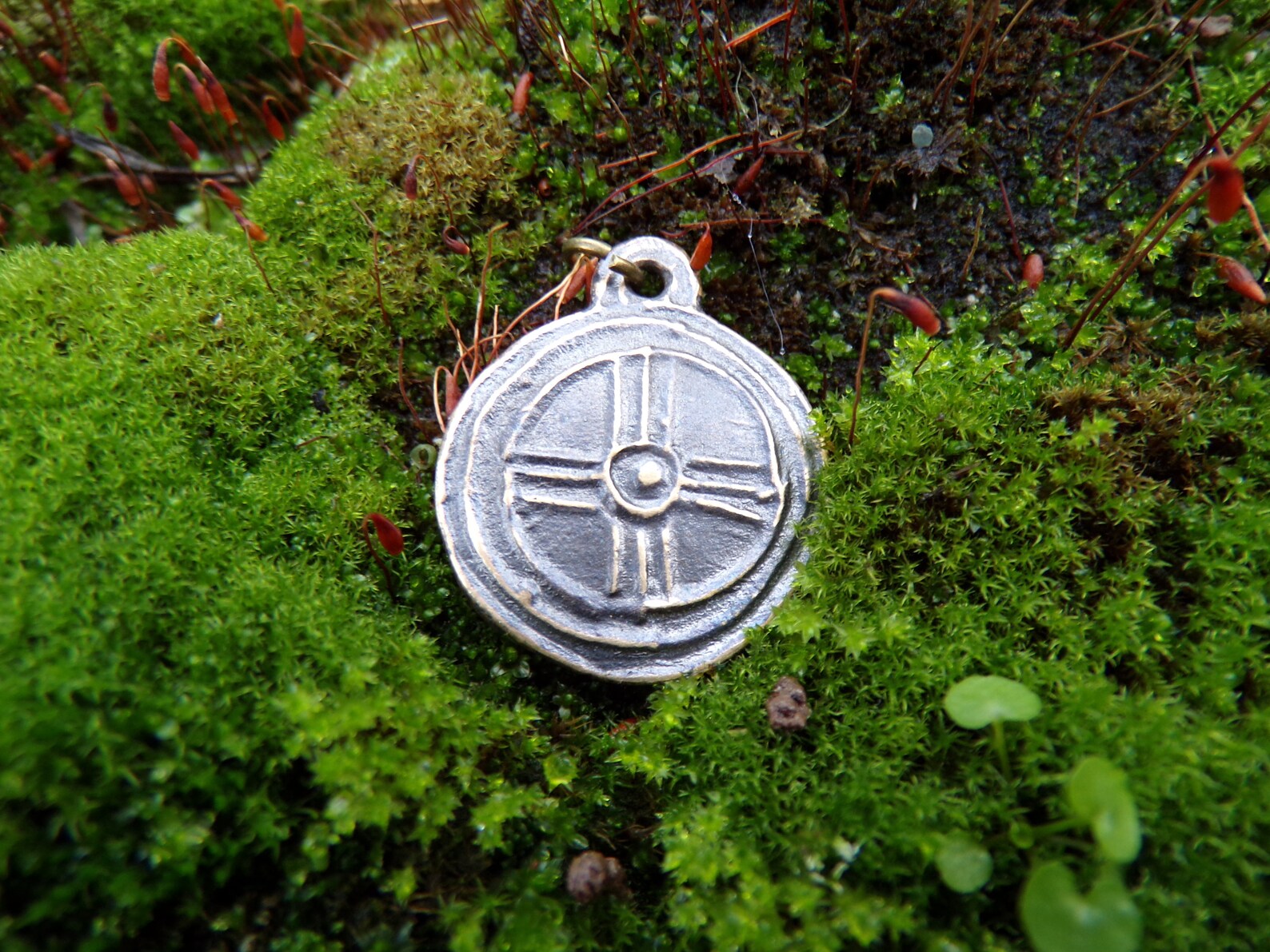 Celtic Sun Cross Wheel of Life Bronze Pendant - Etsy