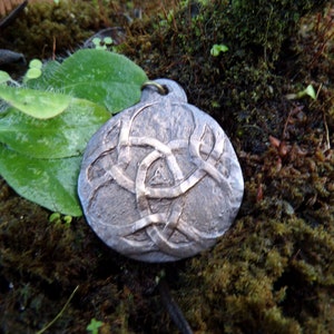 Celtic Irish Shield of Lugh Bronze Pendant - Etsy UK