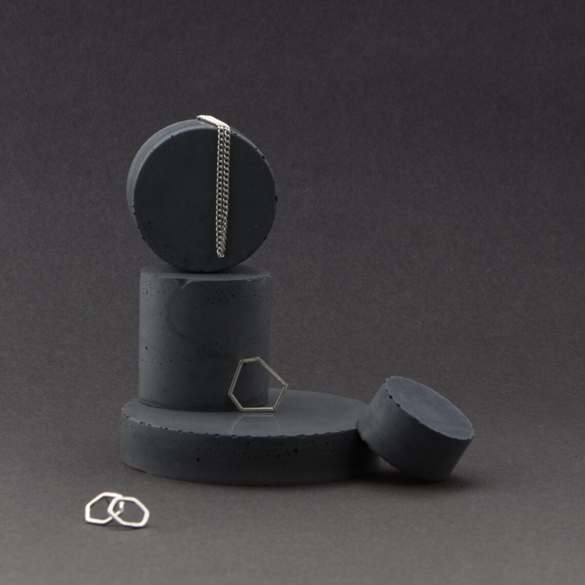 Set of 4 Concrete Cylinder Photo Props Geometric Jewellery - Etsy UK