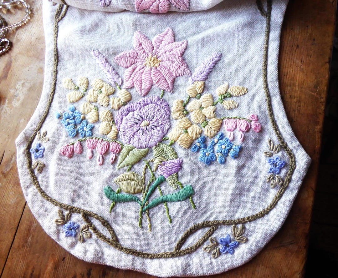 Vintage Hand Embroidered Floral Table Runner Mat - Etsy