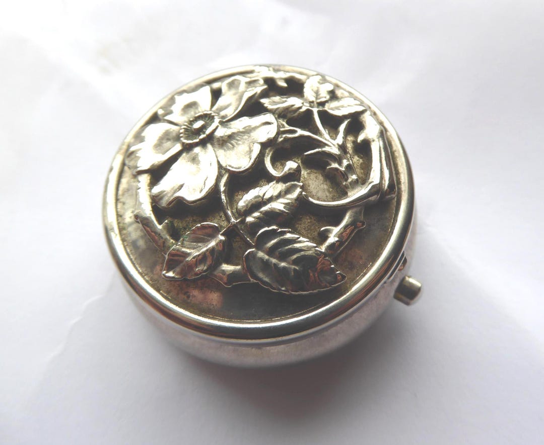 Beautiful Vintage Silver Toned Pill Box Pot Rose on Lid - Etsy