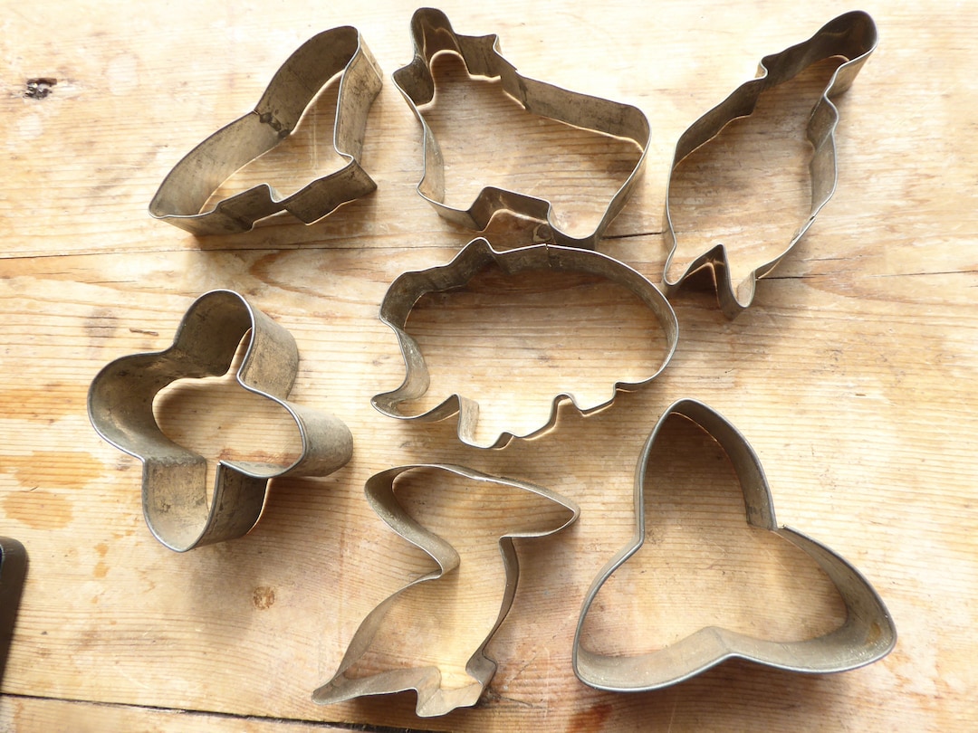 Seven Vintage Tin Cookie Biscuit Cutters Animals Etc - Etsy