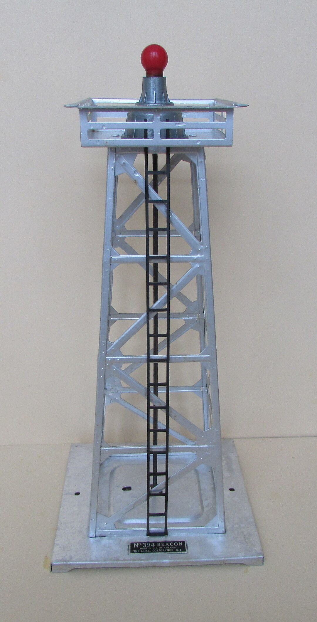 Vintage No.394 Beacon Metal Lionel Tower Toy - Etsy