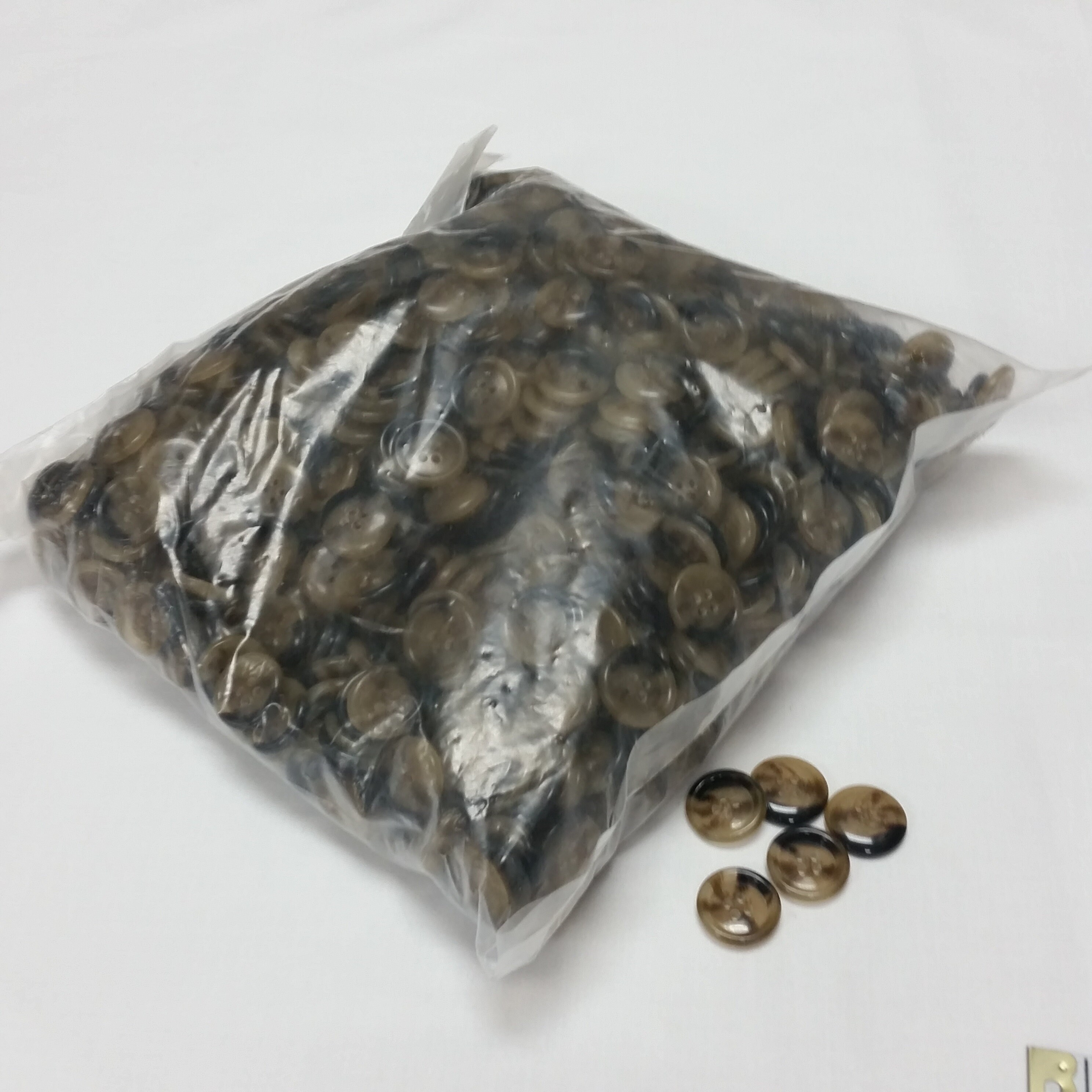 50 and 100 Button Packs marble Buttons in 3 Sizes - Etsy Norway