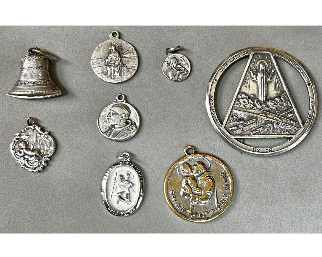 Collection of 8 Catholic Medals Anthony Peregrine Therese Leo Pius ...