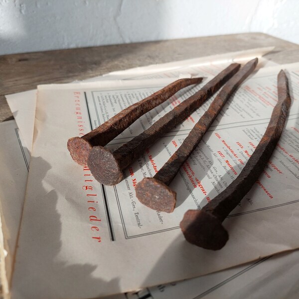 Antique Nails - Etsy