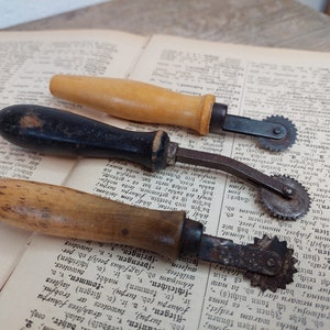 3 Antique Pattern Tracer With Wooden Handle Tracing Wheel Sewing Tool ...