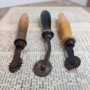 3 Antique Pattern Tracer With Wooden Handle Tracing Wheel Sewing Tool ...