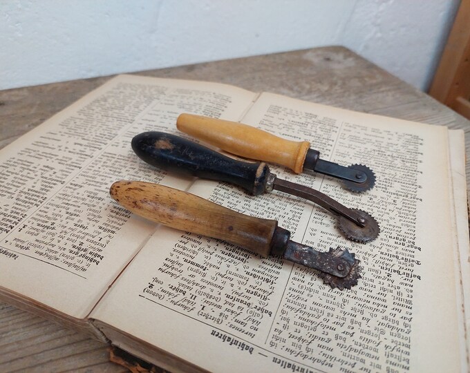 3 Antique Pattern Tracer With Wooden Handle Tracing Wheel Sewing Tool ...