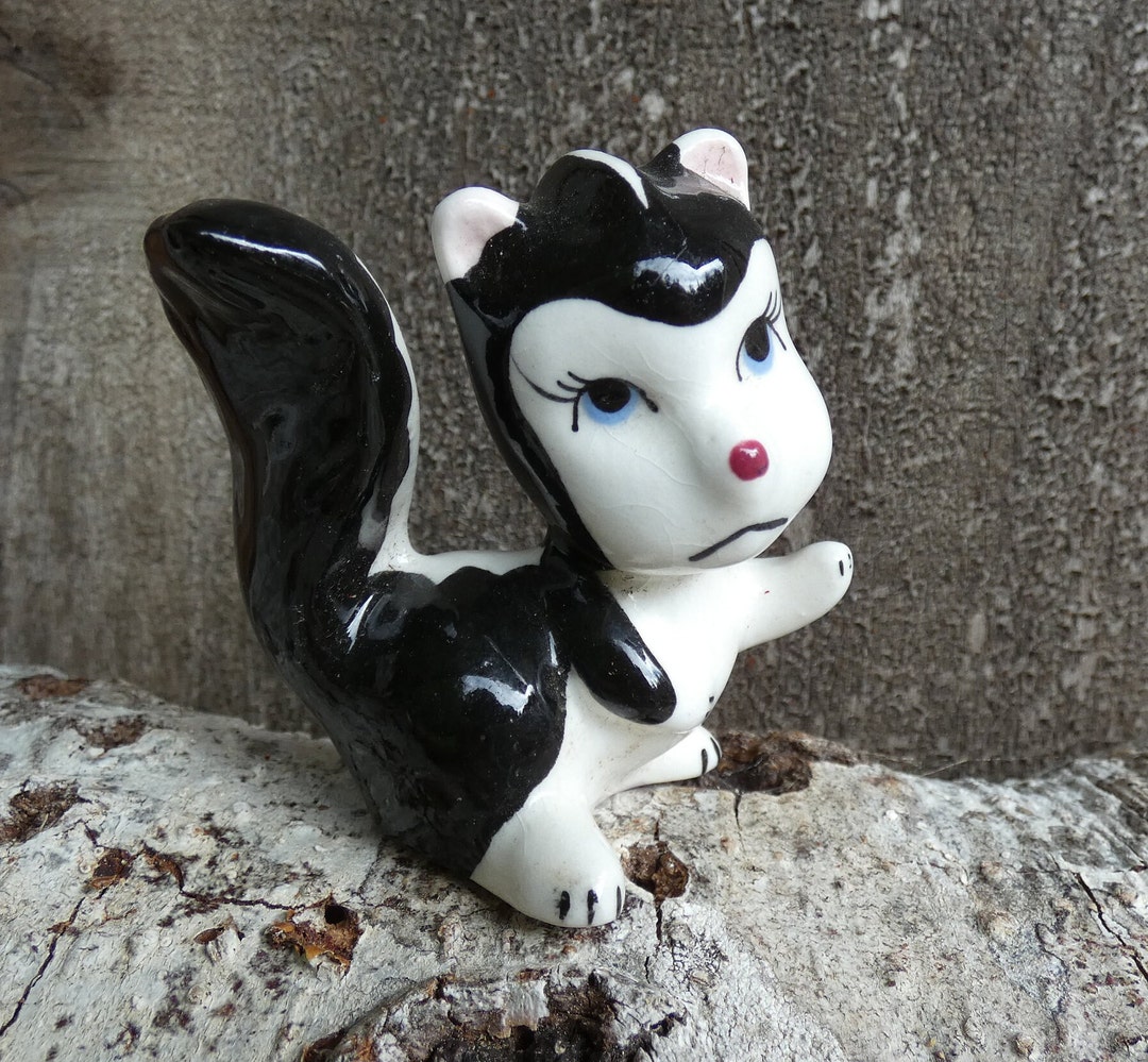 Vintage Skunk Unhappy Sweet Critter Figurine Japan Anthropomorphic ...