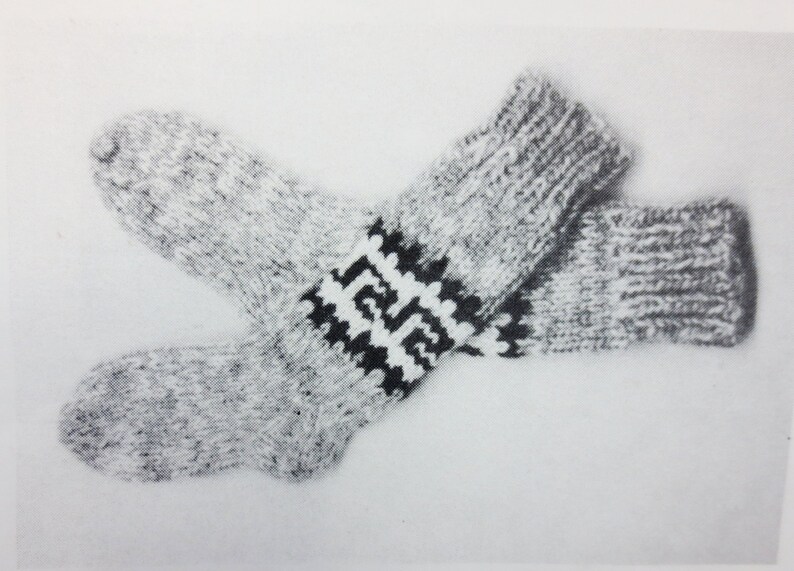 White Buffalo Wool Cowichan Socks #100 & Spinrite Sock Pattern Thick ...