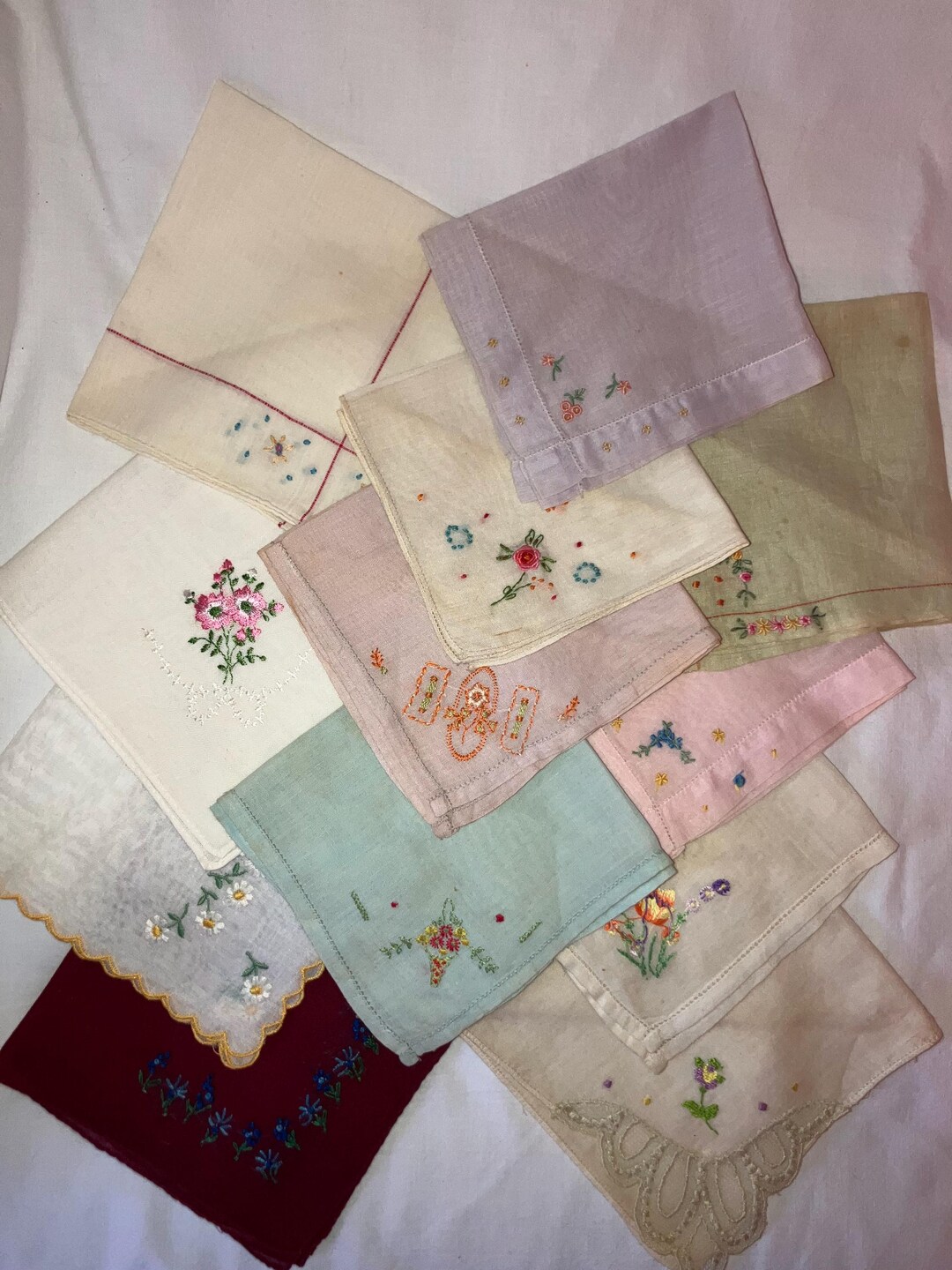 Vintage Handkerchief Set of 12, Simple Embroidery and Floral Details - Etsy