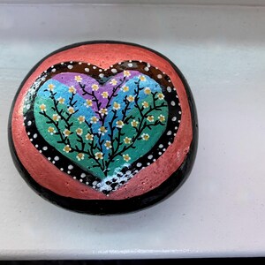 Hand Painted Rock Heart - Metallic Paints - Etsy