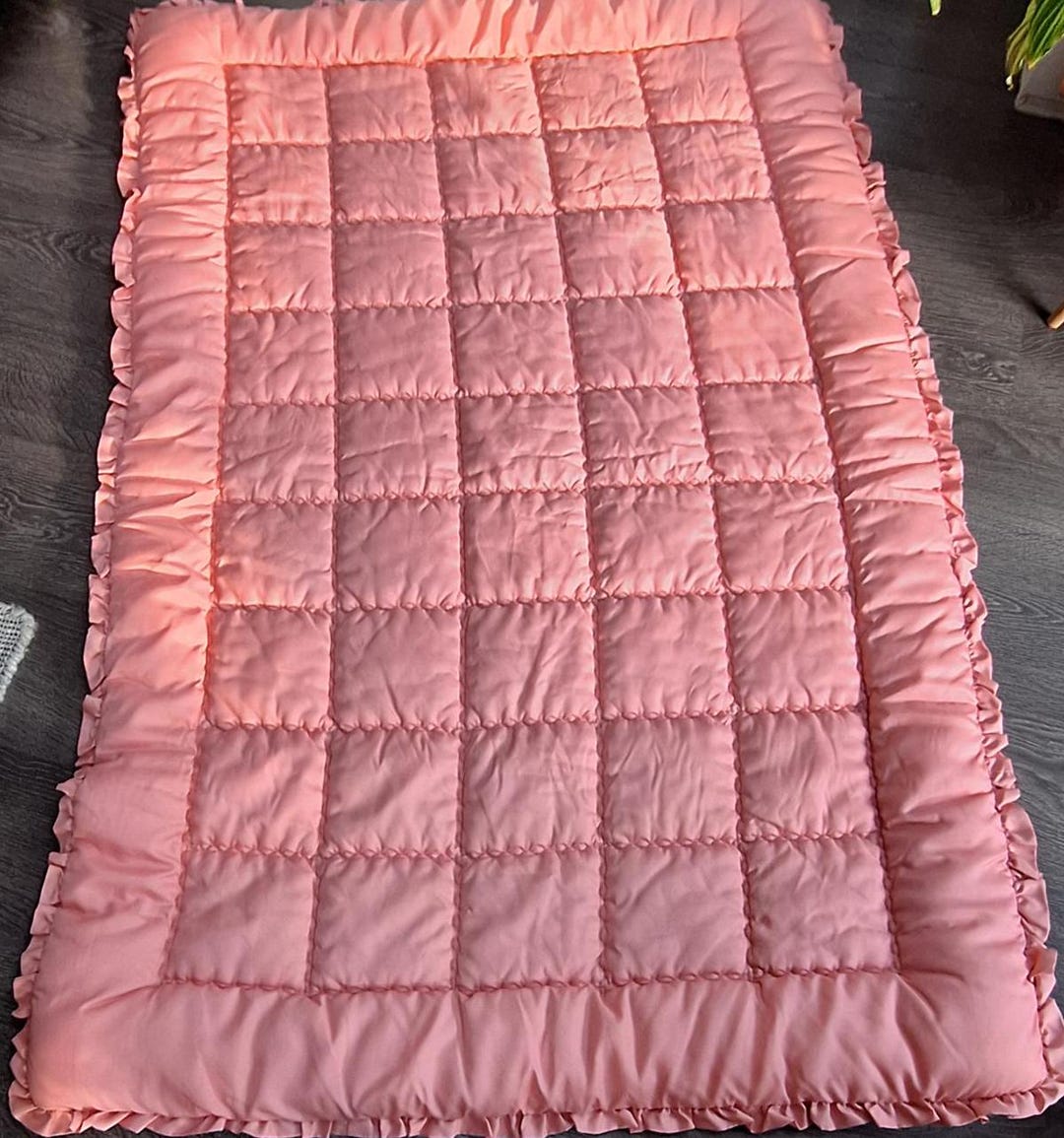 Vintage Pink Quilt Terylene Filled Quilt 1960s 1970s Home Decor Nylon ...