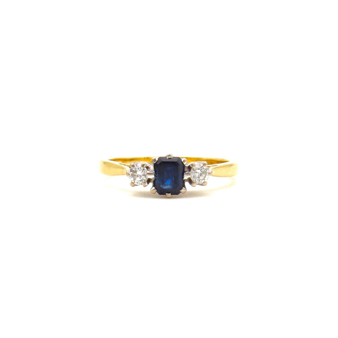 Vintage 18K Gold Sapphire and Diamond Ring Hallmarked Solid Yellow Gold ...