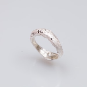 Ocean Ring Band With Tiny Grains of Sands, Sandcast Ring From Cinque ...