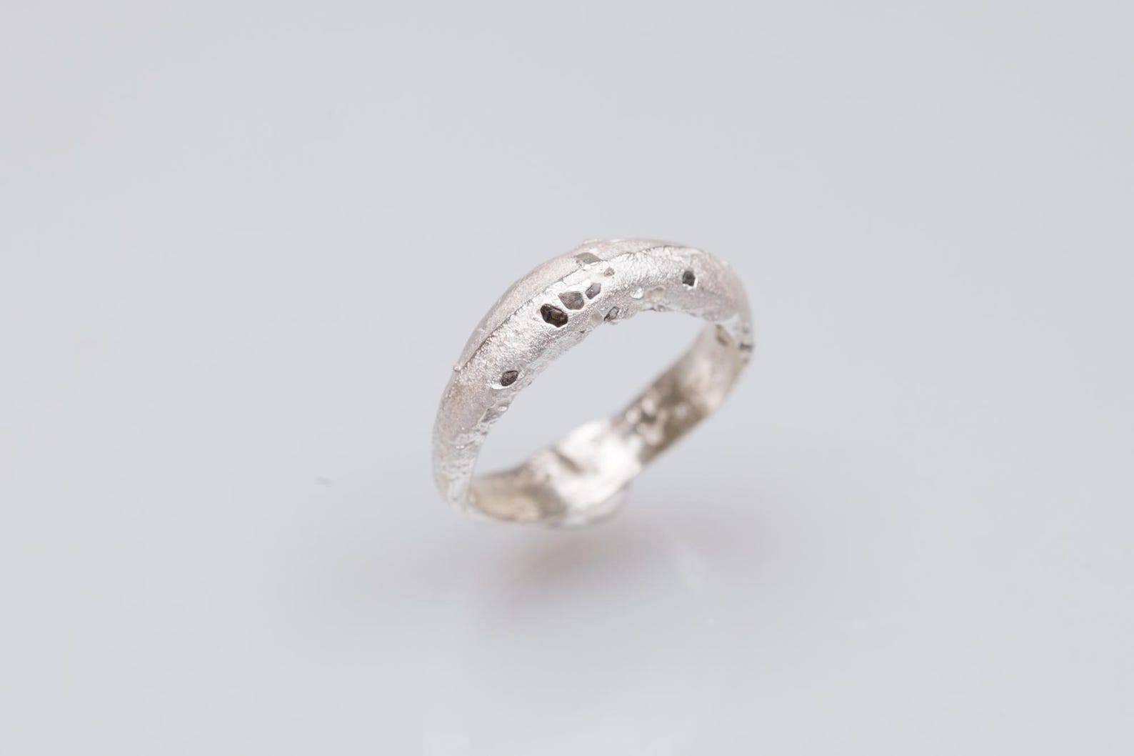 Ocean Ring Band With Tiny Grains of Sands, Sandcast Ring From Cinque ...