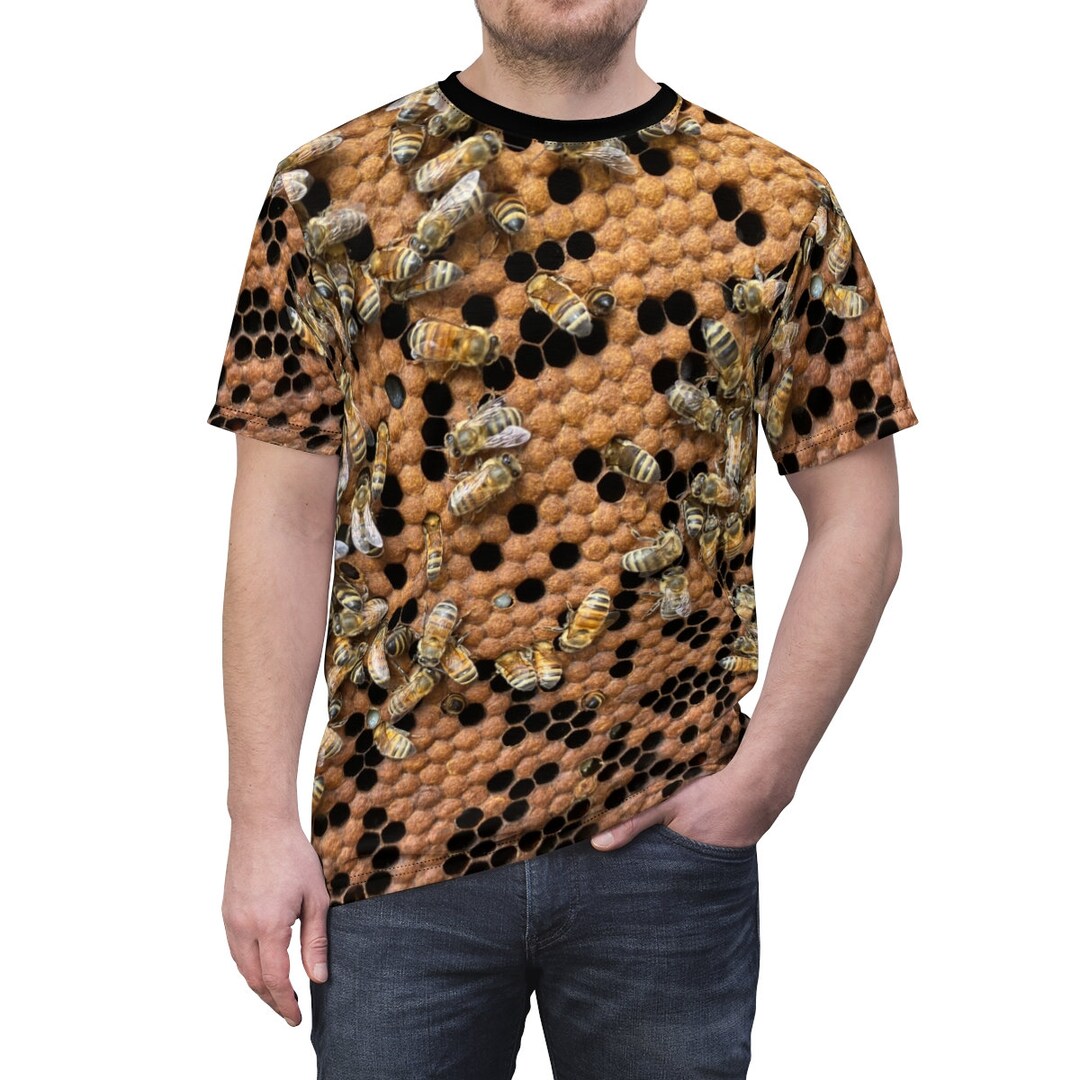 Realistic Honey Bee Shirt, Beekeeper Gift With Realistic Honey Comb Bee ...