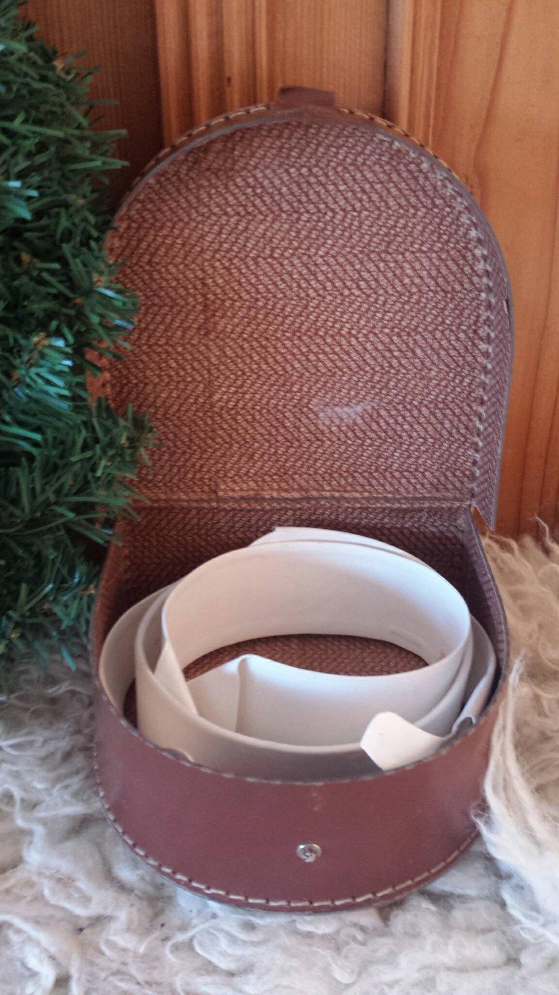 Collar Box Antique French Leather in Horseshoe Shape With - Etsy