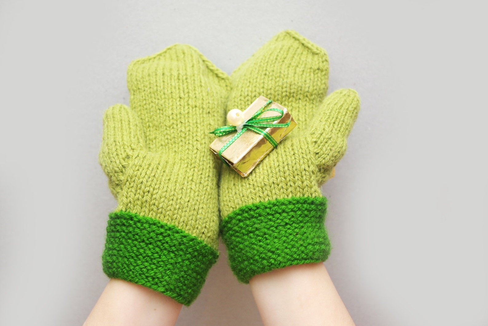 Wool Knit Mittens: Green With Colorful Dots, Teens/small Adult - Etsy