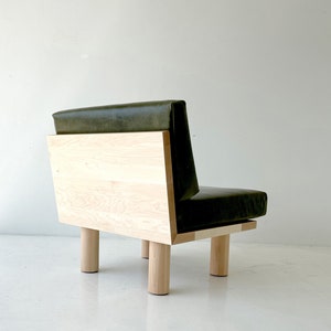 Turned Leg Suelo® Side Chair in Leather and Maple - Etsy