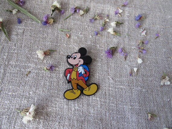 Vintage Walt Disney Mickey Mouse Pin Badge Mickey R… Gem