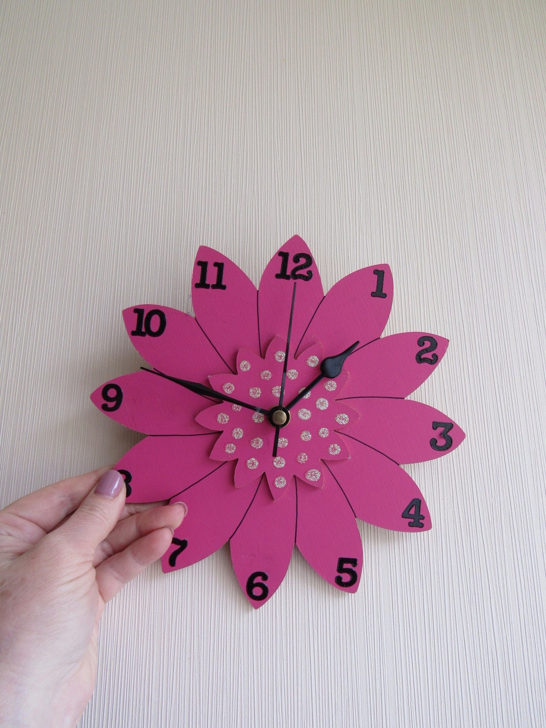 Kitsch Pink Clock, Bright Pink Clock, Clock for Girl - Etsy