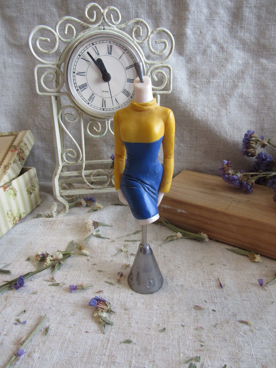 Stacy Bayne Figurine: Vintage Resin Dress Form, Style Sensations ...