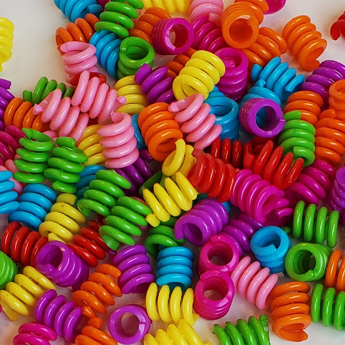COIL Beads, Colorful Beads for Craft Projects, Embellishments, Quilts ...
