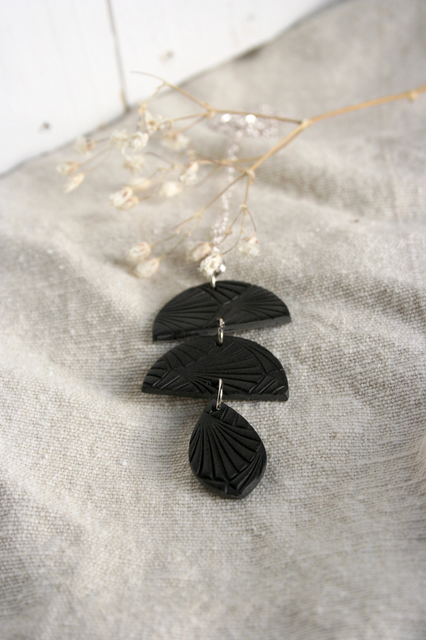 NECKLAGE for woman in polymer clay three pendant 2 half | Etsy