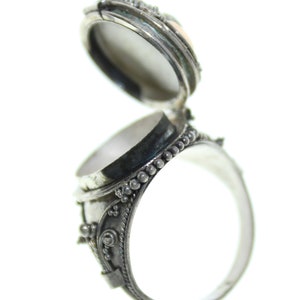 Vintage Sterling Silver Secret Compartment Ring - Etsy
