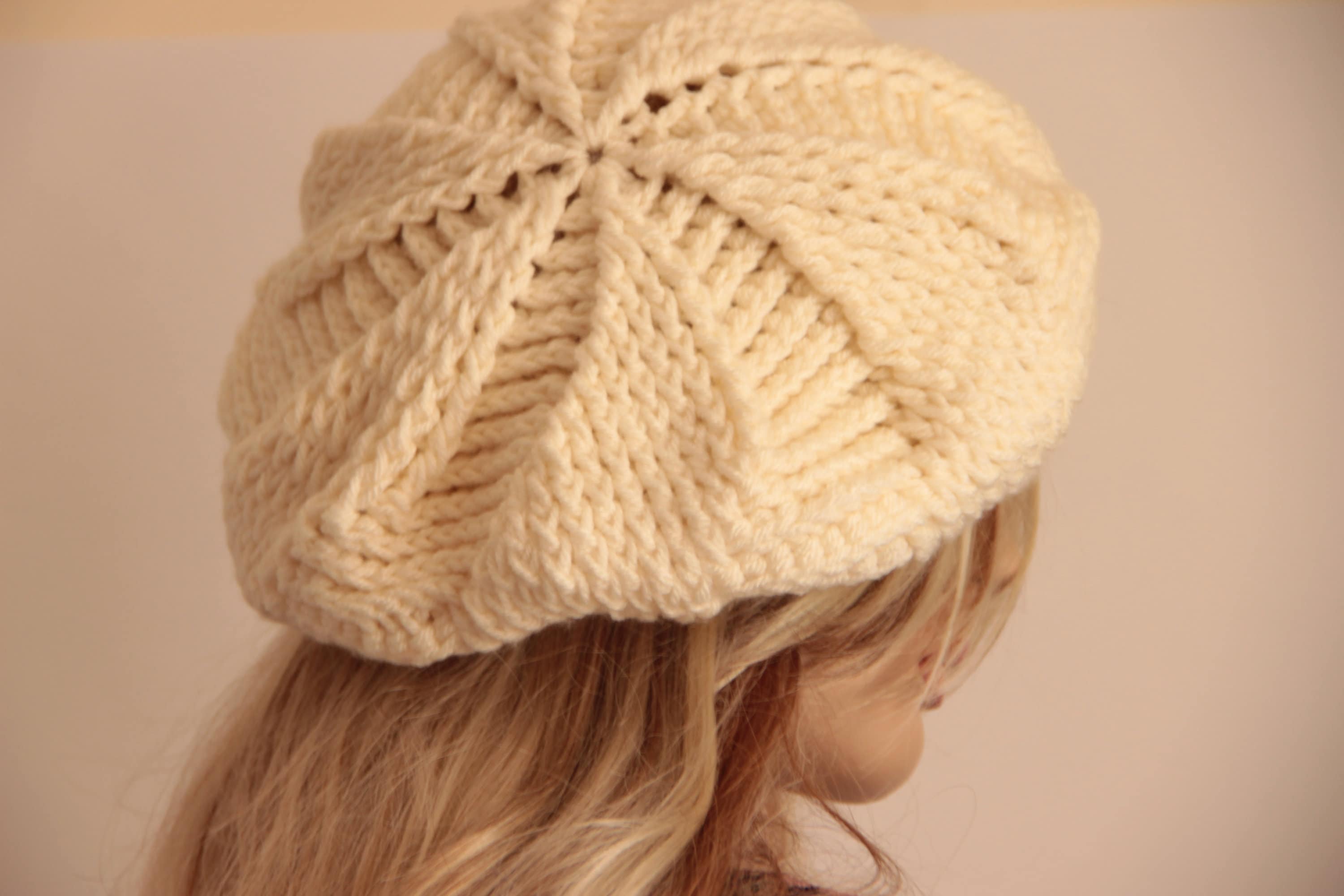 Crochet Painter Beret, Spiral Design Caps, Skull Caps, Crochet Painter ...