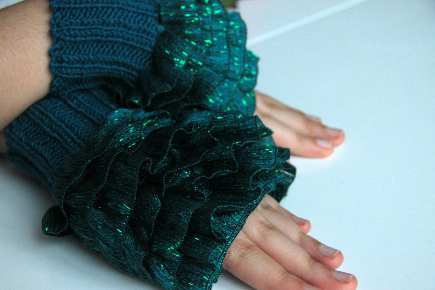 Fingerless Gloves, Cozy Hand Knitted Mittens Hand Knit Ruffled ...