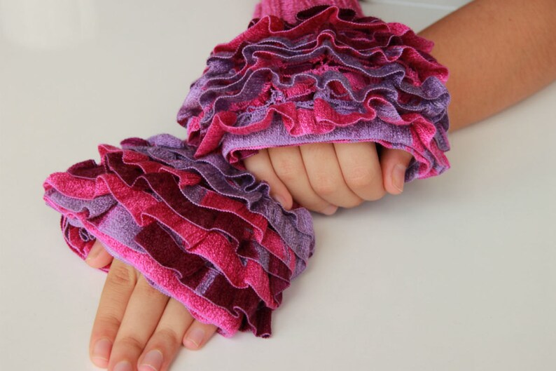 Fingerless Gloves: Hand Knit Elegant Ruffled Multicolored Pink Lilac ...