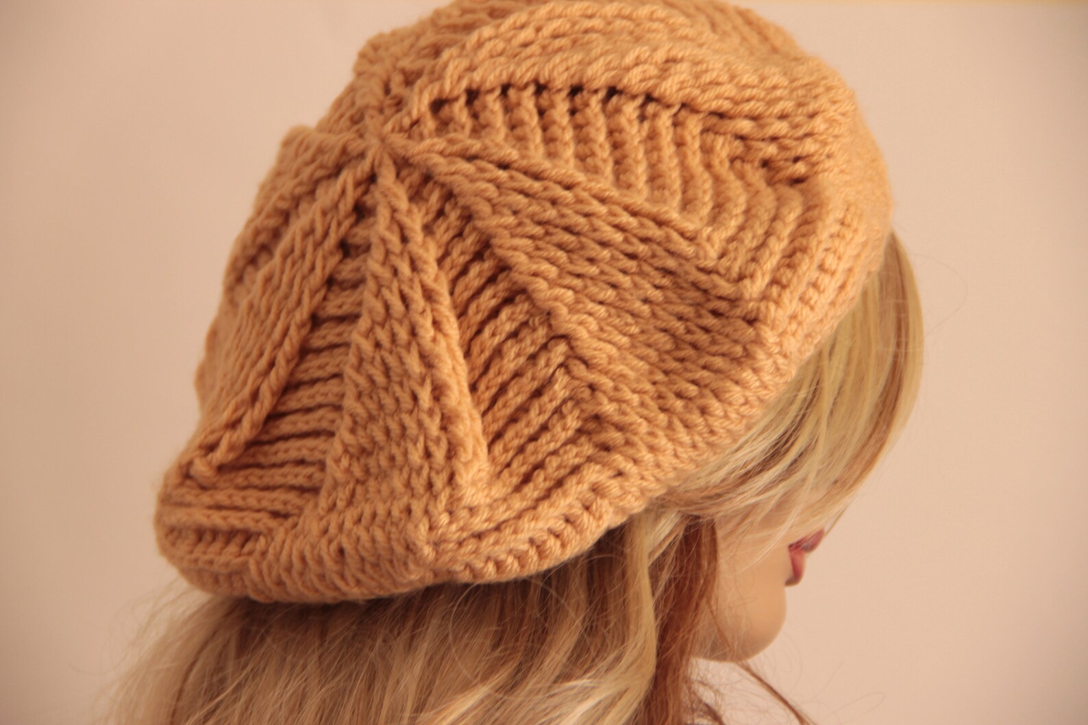 Crochet Painter Beret, Spiral Design Caps, Skull Caps, Crochet Painter ...