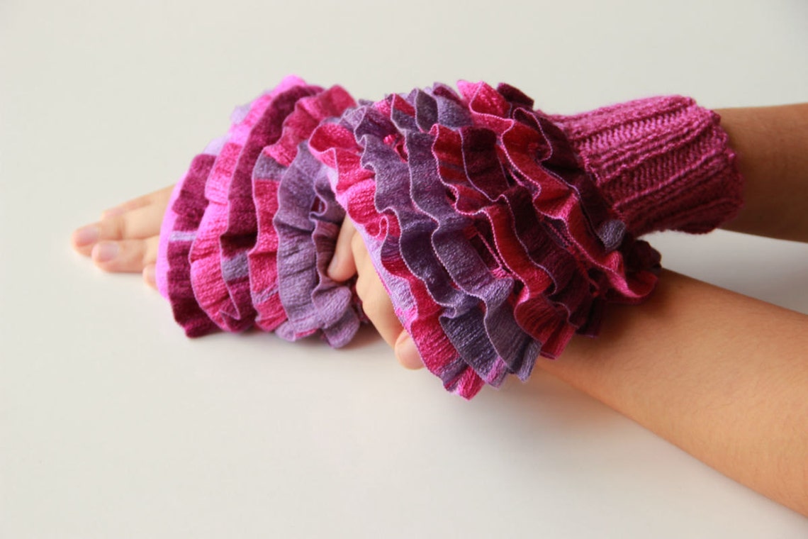 Fingerless Gloves: Hand Knit Elegant Ruffled Multicolored Pink Lilac ...
