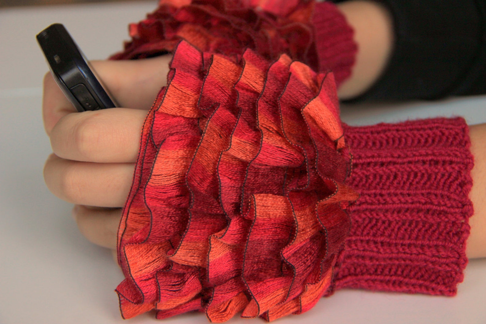 Fingerless Gloves, Cozy Hand Knitted Mittens Hand Knit Elegant Ruffled ...