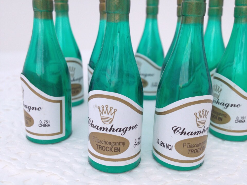 2.5 Miniature Plastic Champagne Bottles Party - Etsy
