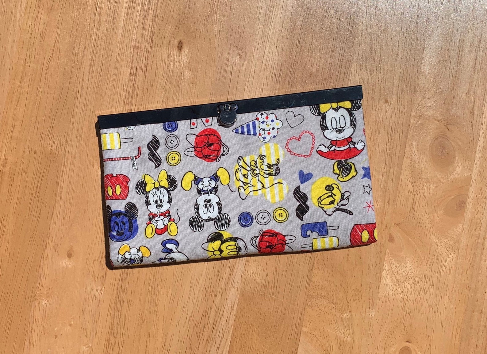 Disney Fabric Mickey Mouse Hand Wallet Disney Vacation Donald Duck ...