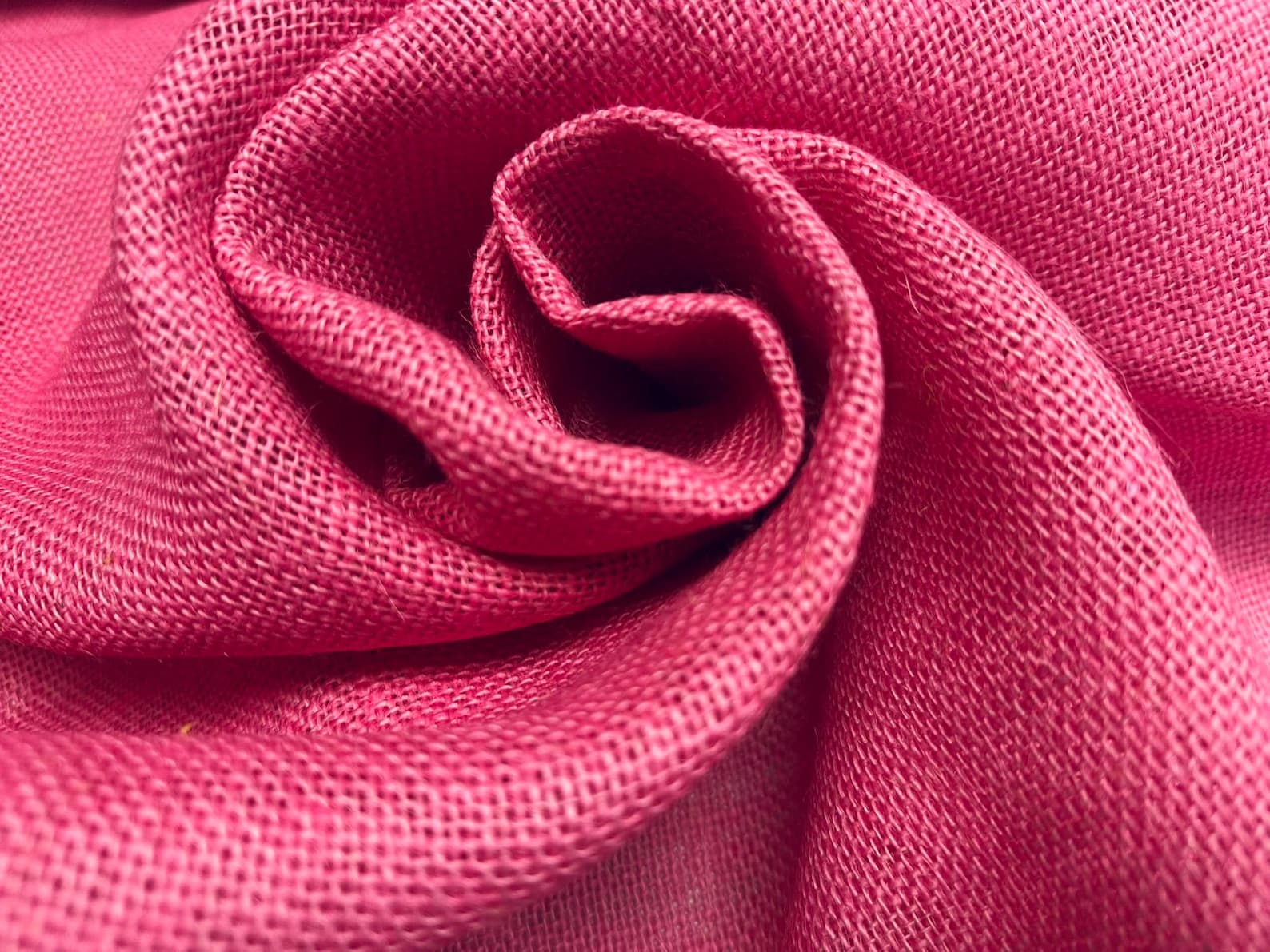 Dyed Jute Fabric Coloured Hessian Burlap Raffia Material for Wedding ...
