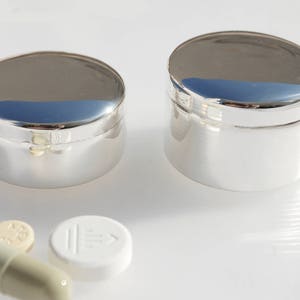 Sterling Silver Pill Boxes, NEW Sterling Tiny Round Pill Boxes Special ...